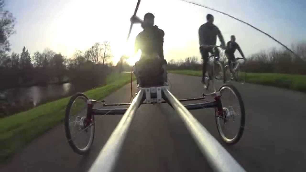 Paddle bike, a bicicleta que simula o surfski