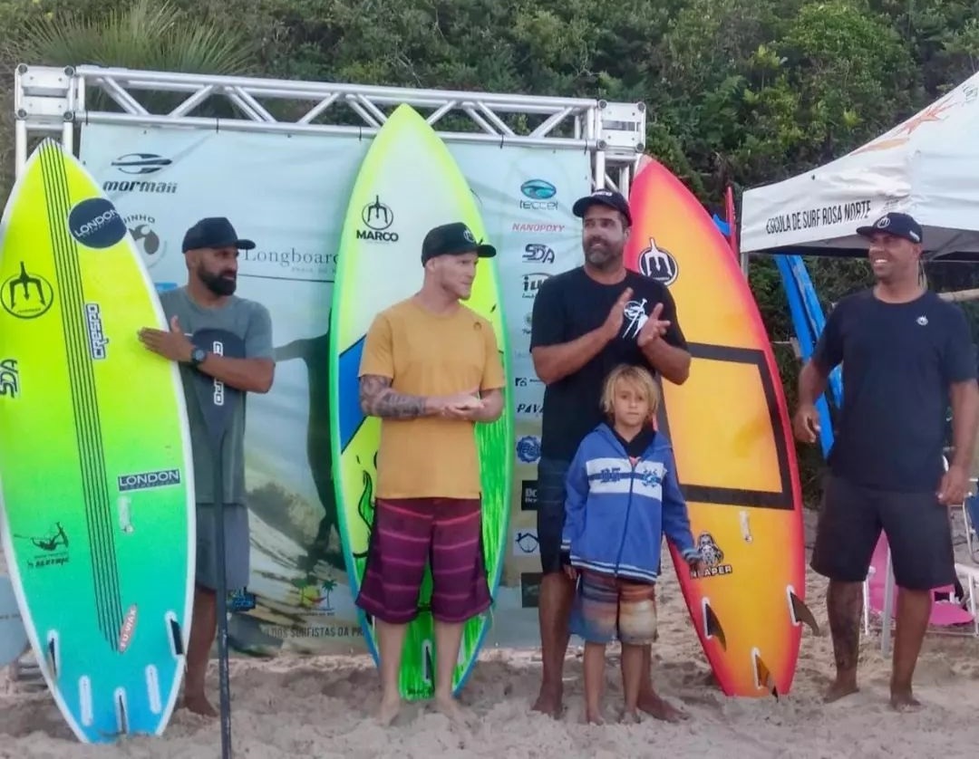 SUP Wave dá show em competição na Praia do Rosa - Aloha Spirit Mídia