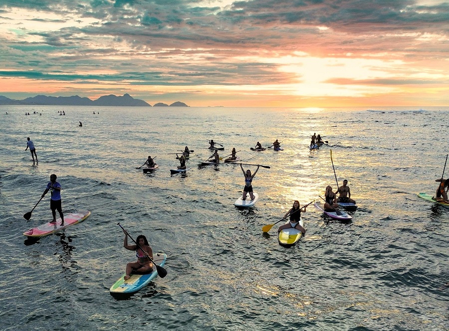 Prefeitura do Rio cria regras para prática coletiva de stand up paddle ...